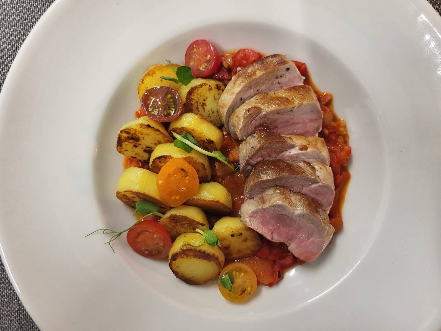 Le Pavot – Restaurant mêlant culture bistronomique française et hongroise